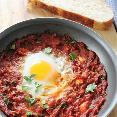 Shakshuka (a Hearty North African dish) – My Recipe Reviews