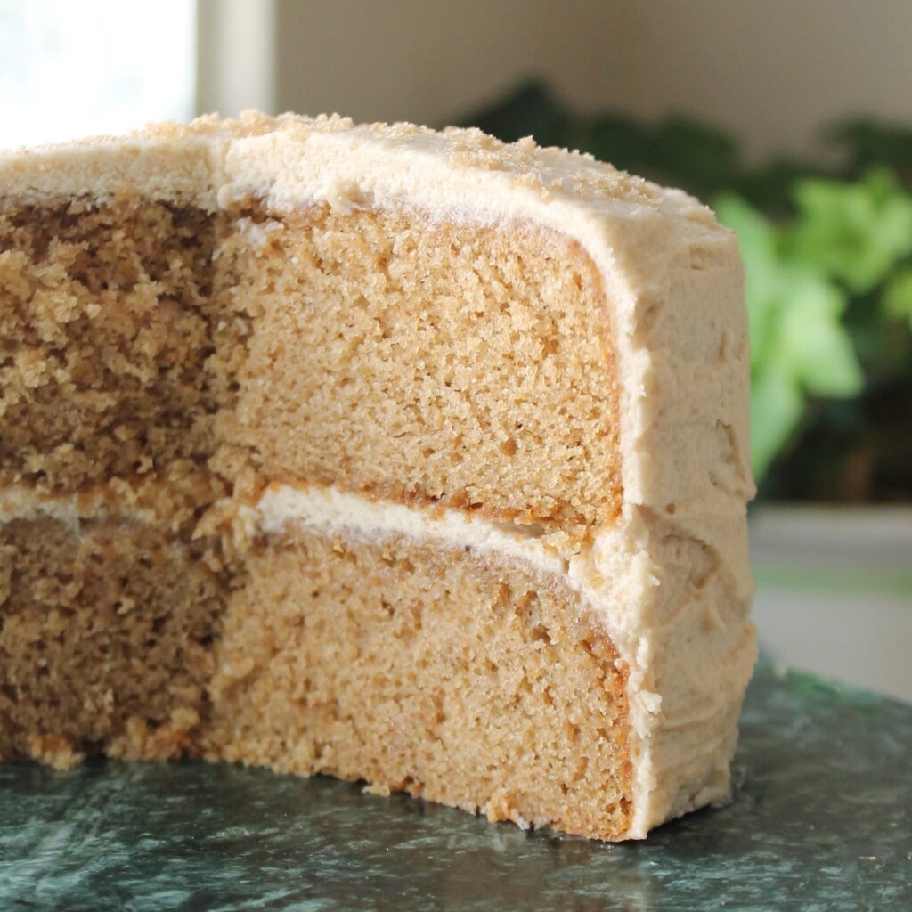 Spice Cake with Brown Sugar Buttercream Frosting – My Recipe Reviews